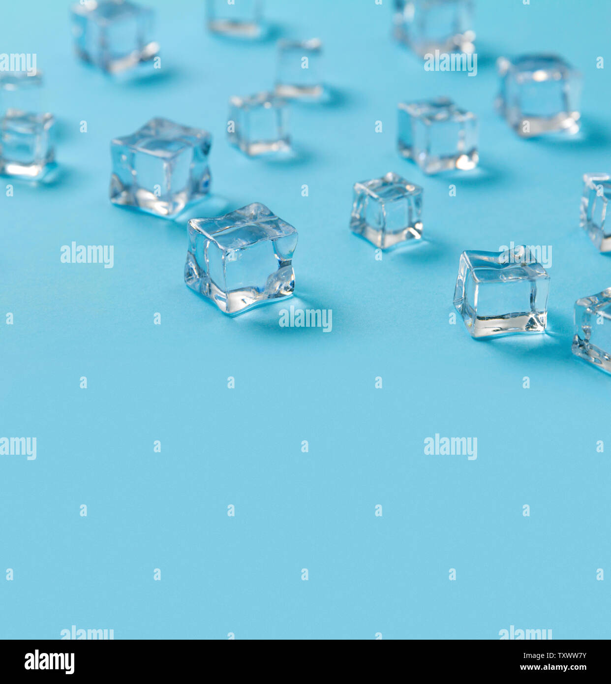 Scattered ice cubes on hi-res stock photography and images - Alamy