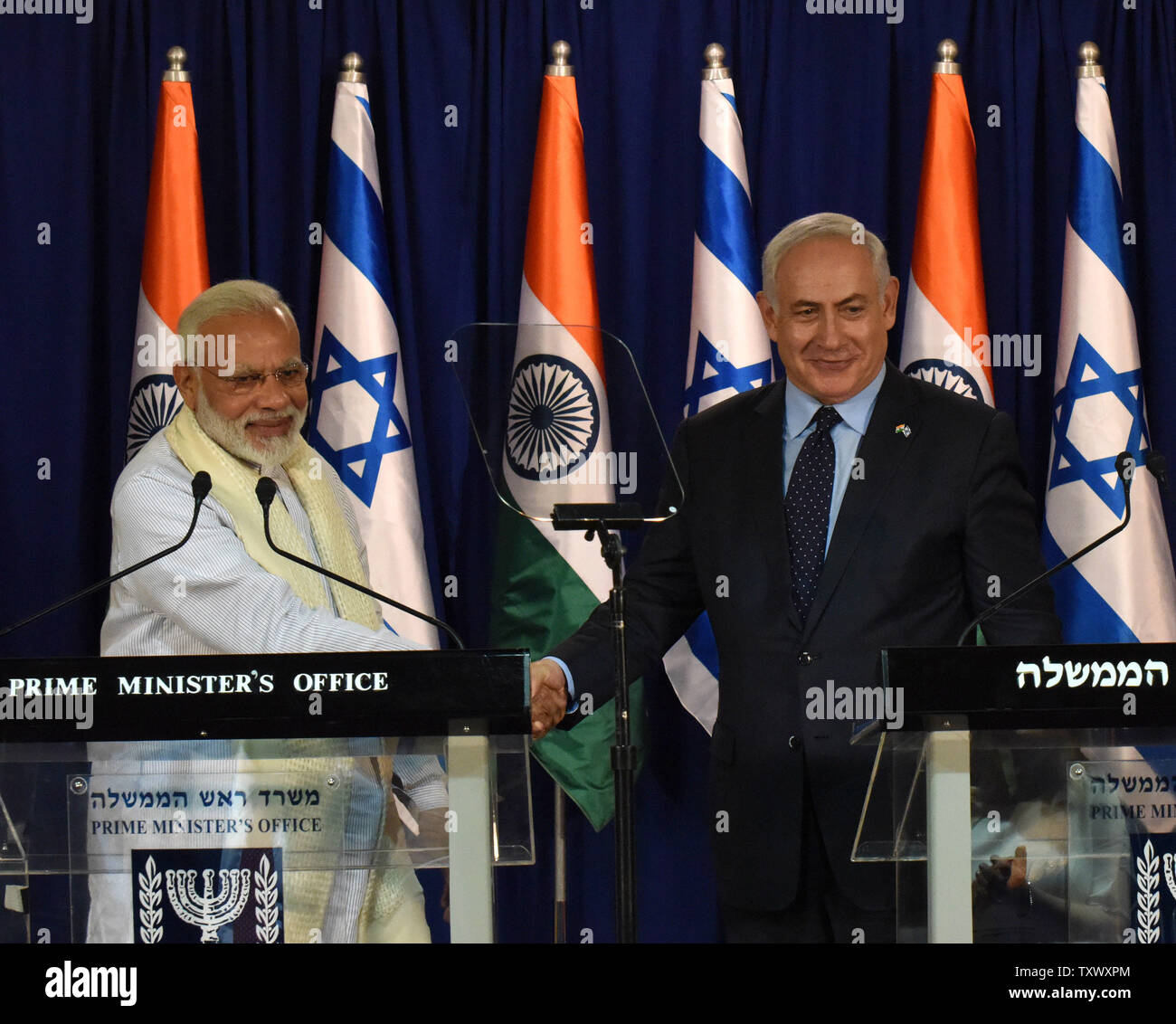 Indian Prime Minister Narendra Modi, left, and Israeli Prime Minister ...