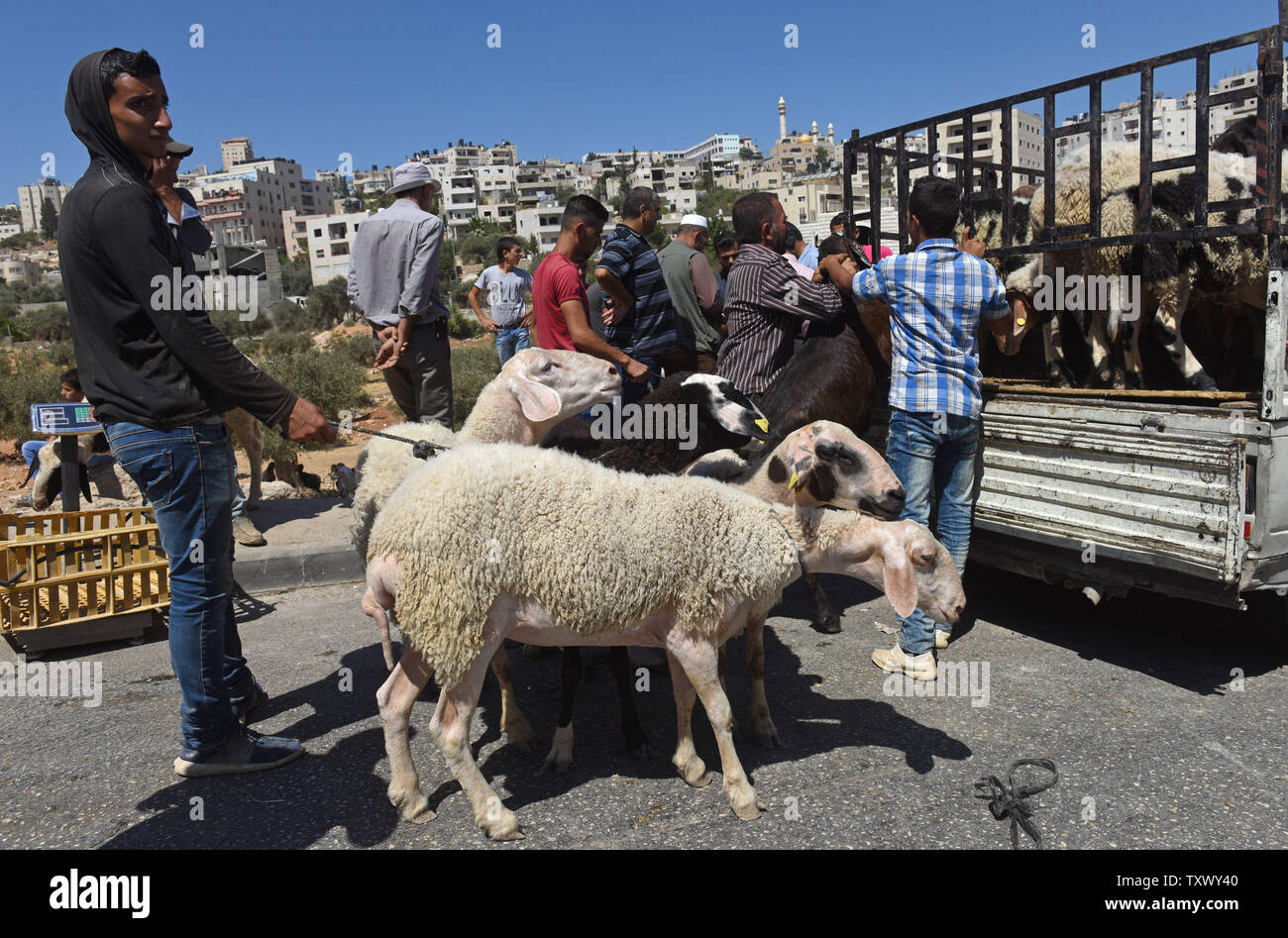 Sending of bethlehem hi-res stock photography and images - Alamy