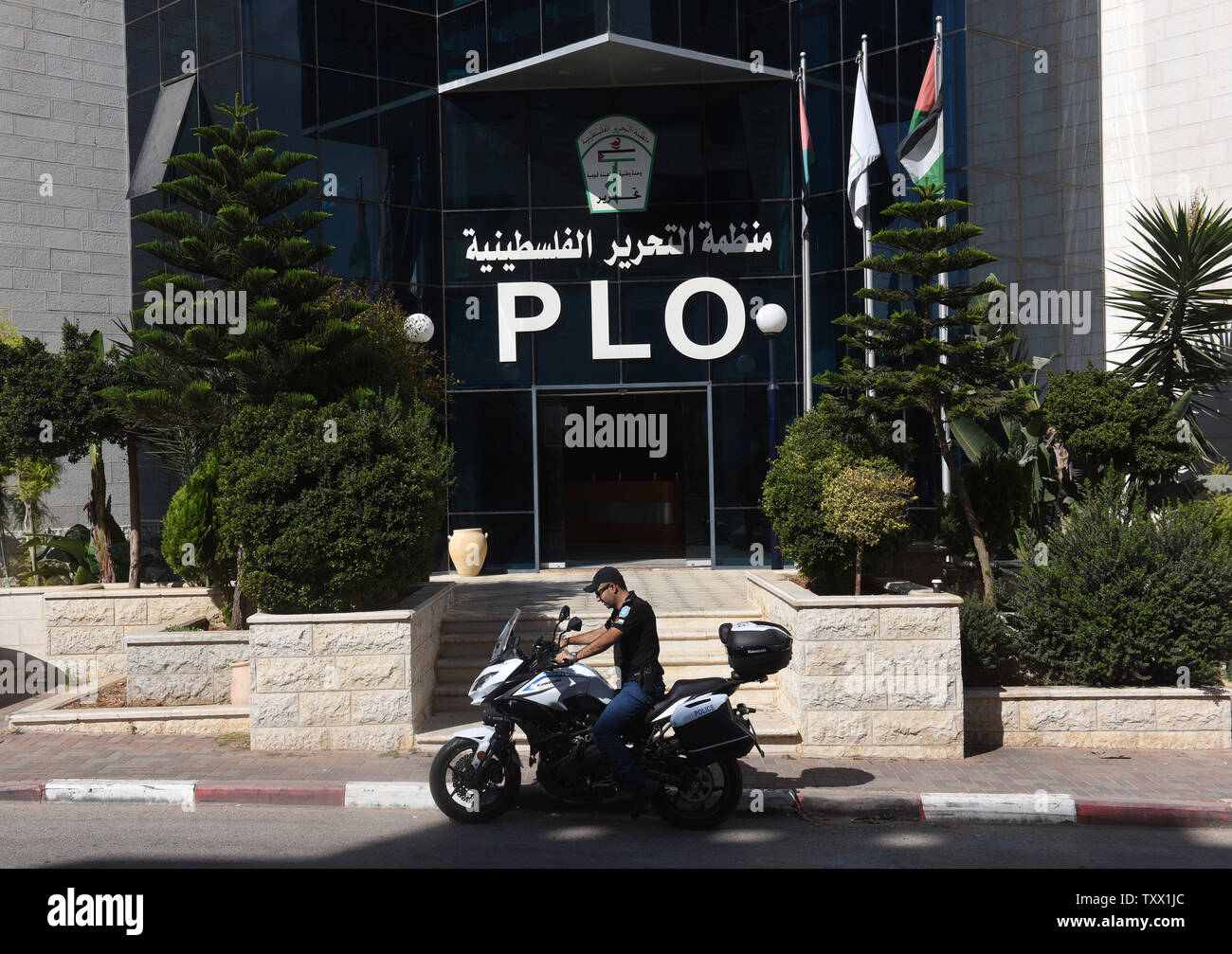 Plo office hi-res stock photography and images - Alamy