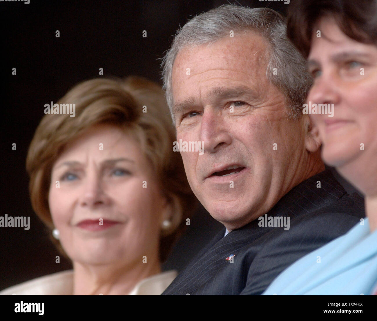 U.S. President George W. Bush, First Lady Laura Bush (L) and Virginia ...
