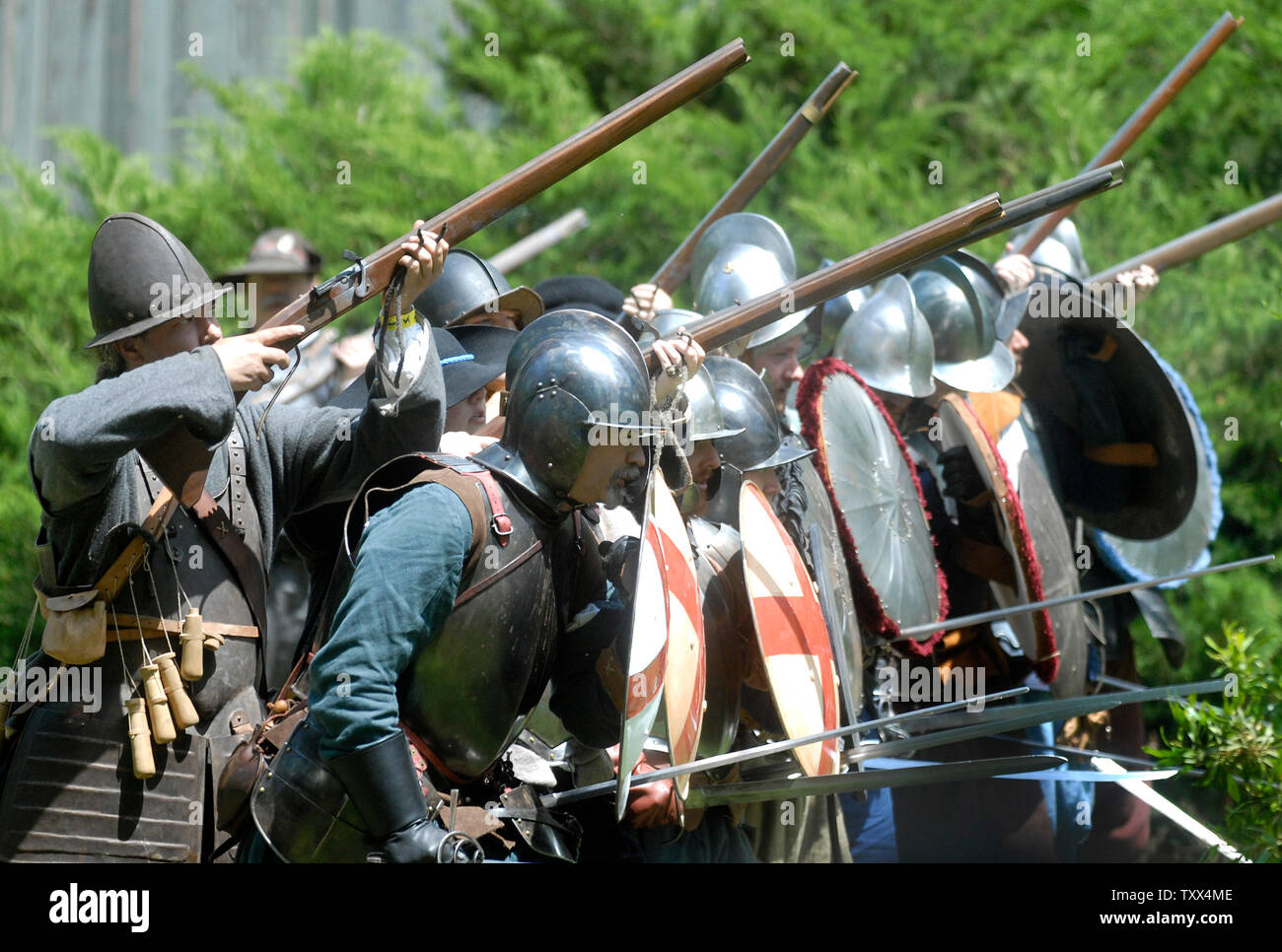 Reenactors at jamestown hi-res stock photography and images - Alamy
