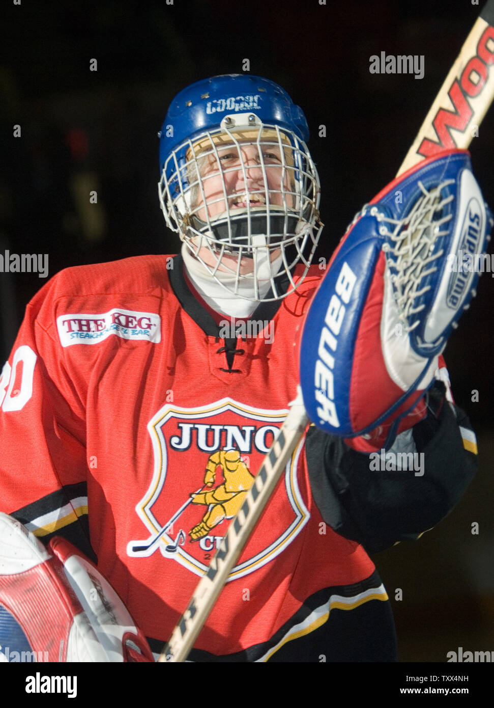 Musician Greg Keelor of the band Blue Rodeo plays goalie for The ...