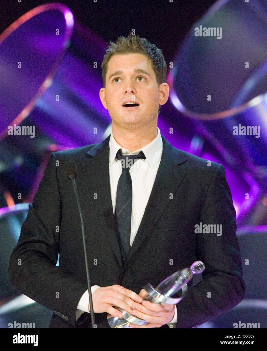 Award on stage hi-res stock photography and images - Alamy