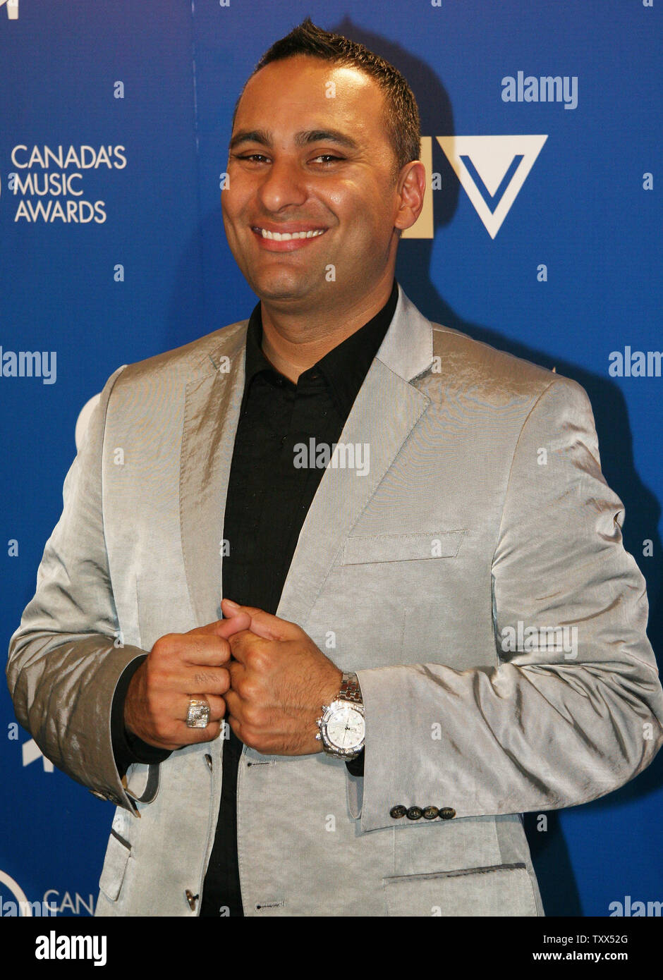 Russell peters hi-res stock photography and images - Alamy