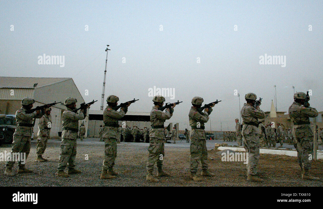 Forward operating base falcon iraq hi-res stock photography and images ...