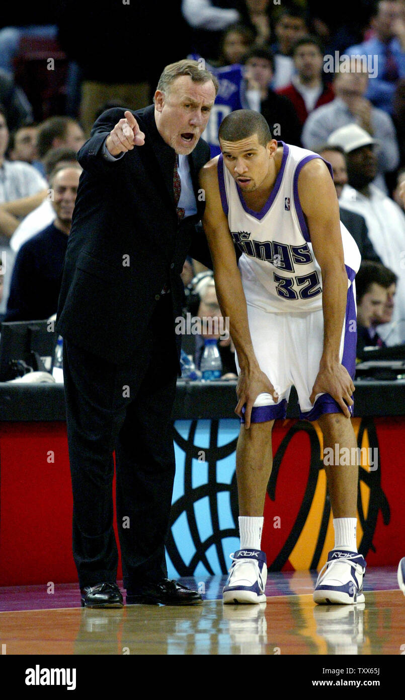 Rick adelman head coach sacramento hi-res stock photography and images ...