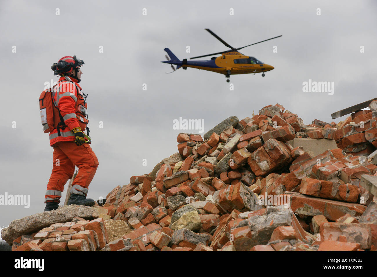 Ground search and rescue hi-res stock photography and images - Alamy