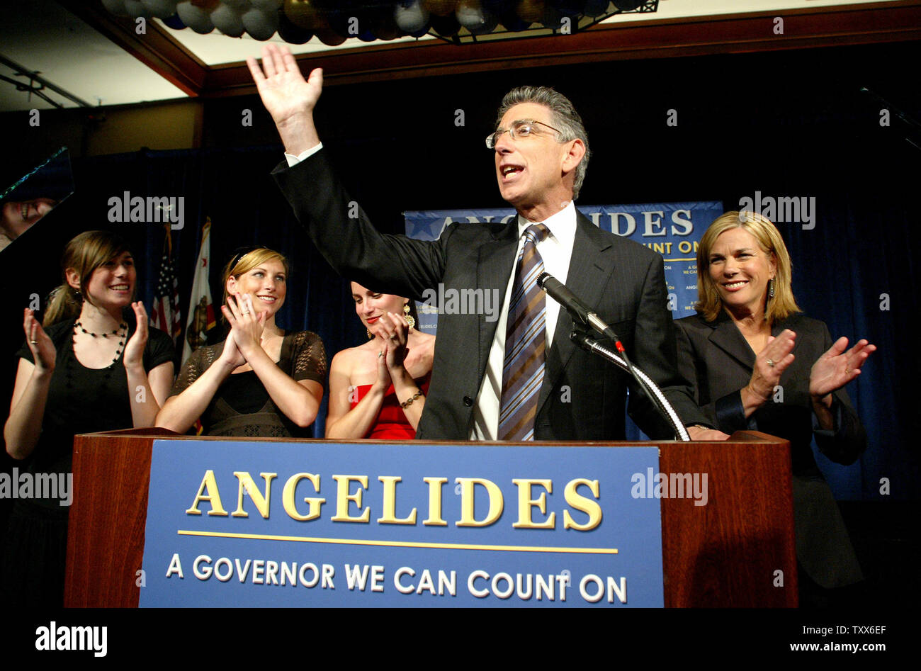 California State Treasure and Democratic candidate for Governor Phil ...