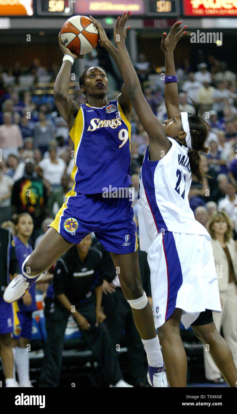 Lisa forward hi-res stock photography and images - Alamy