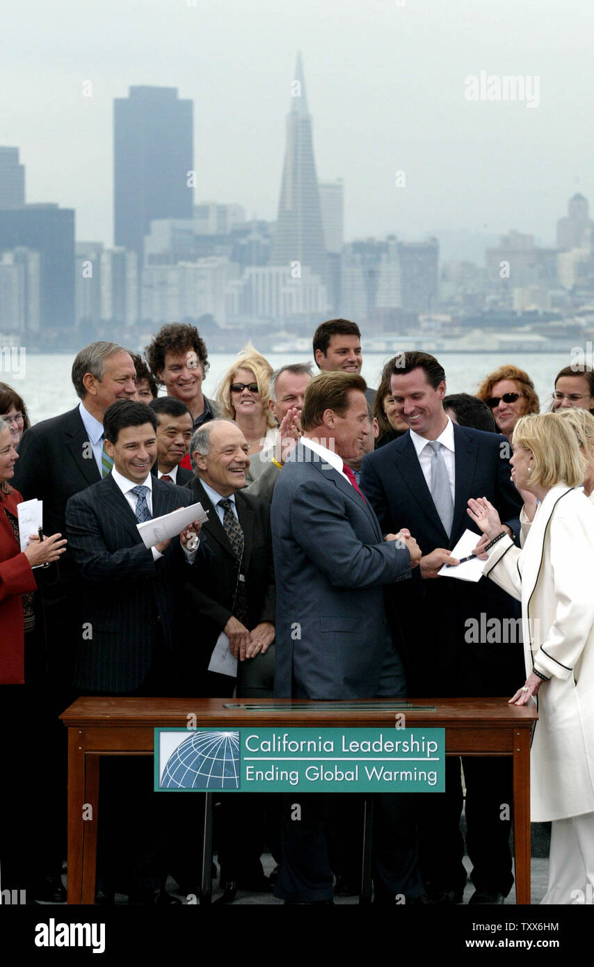 California Governor Arnold Schwarzenegger, (Center) shakes San ...