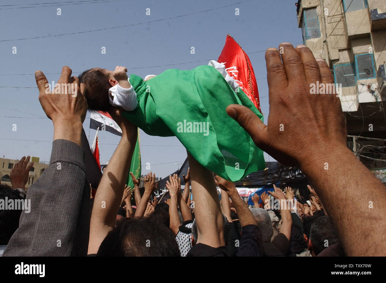 Small shite hi-res stock photography and images - Alamy