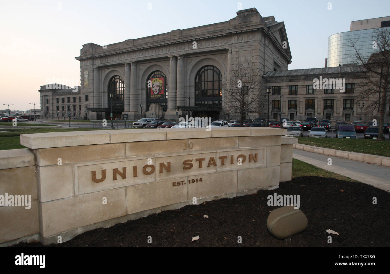 Historic Union Station as seen on November 19, 2009 in downtown Kansas ...