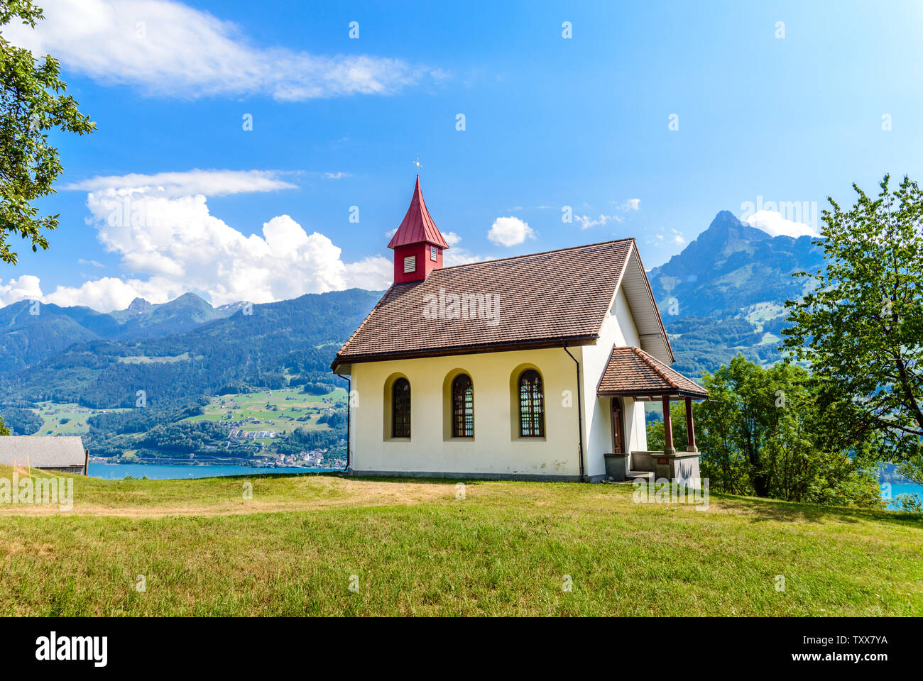 Kapelle, Church on Walensee (Lake Walen) in Beltis near Weesen, Amden ...