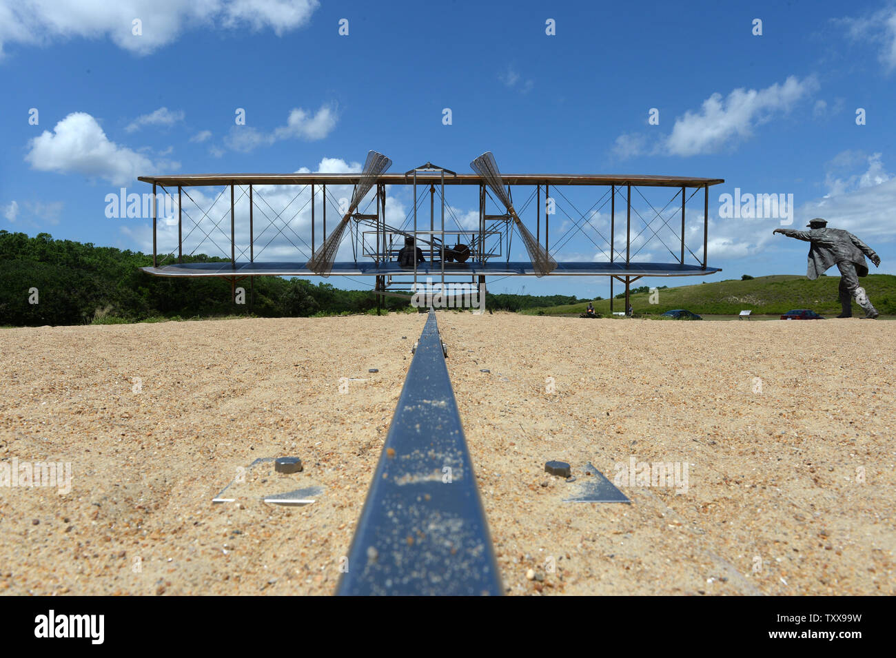 Wright brothers plane hi-res stock photography and images - Alamy