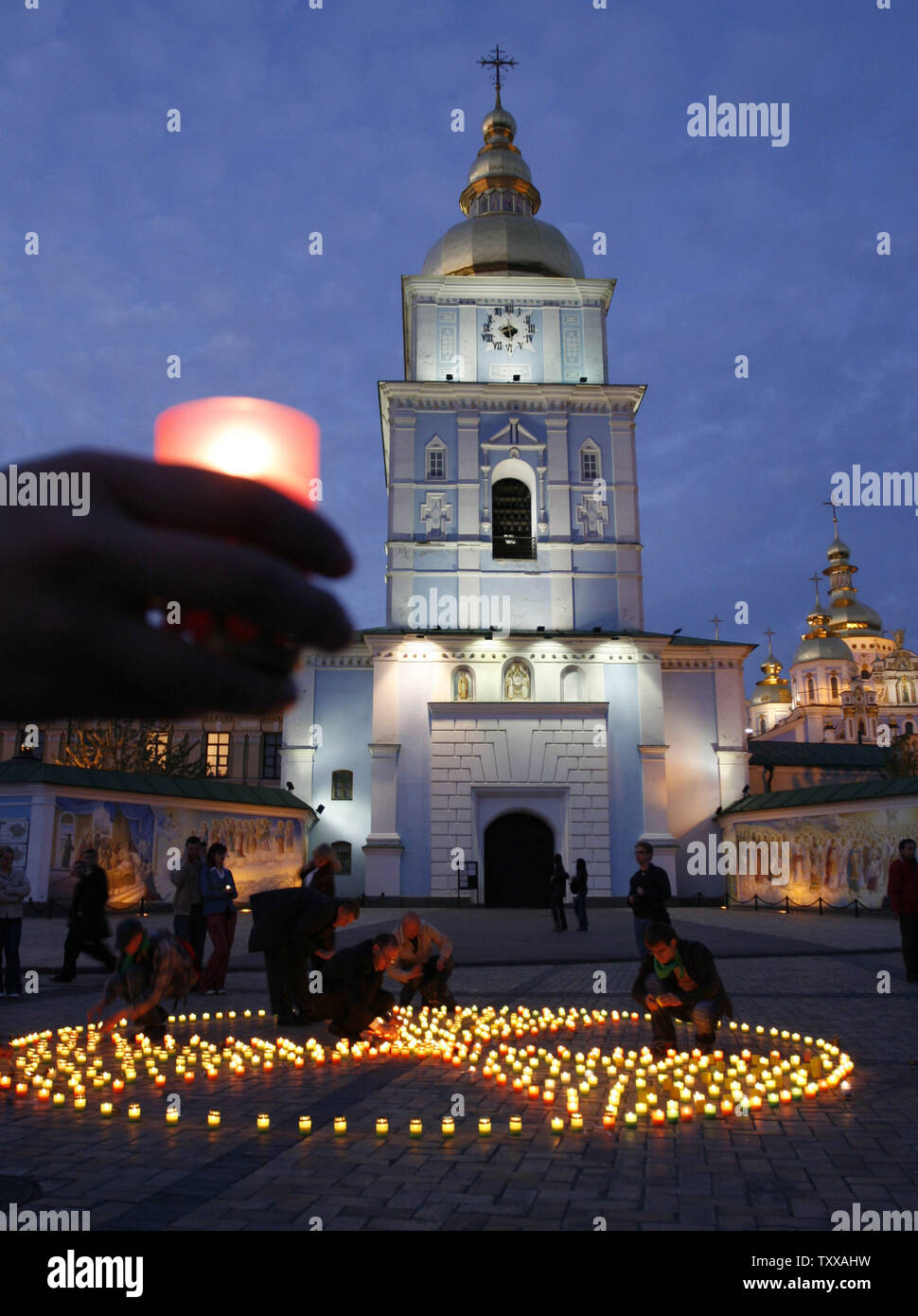 Radioactive symbol hi-res stock photography and images - Alamy