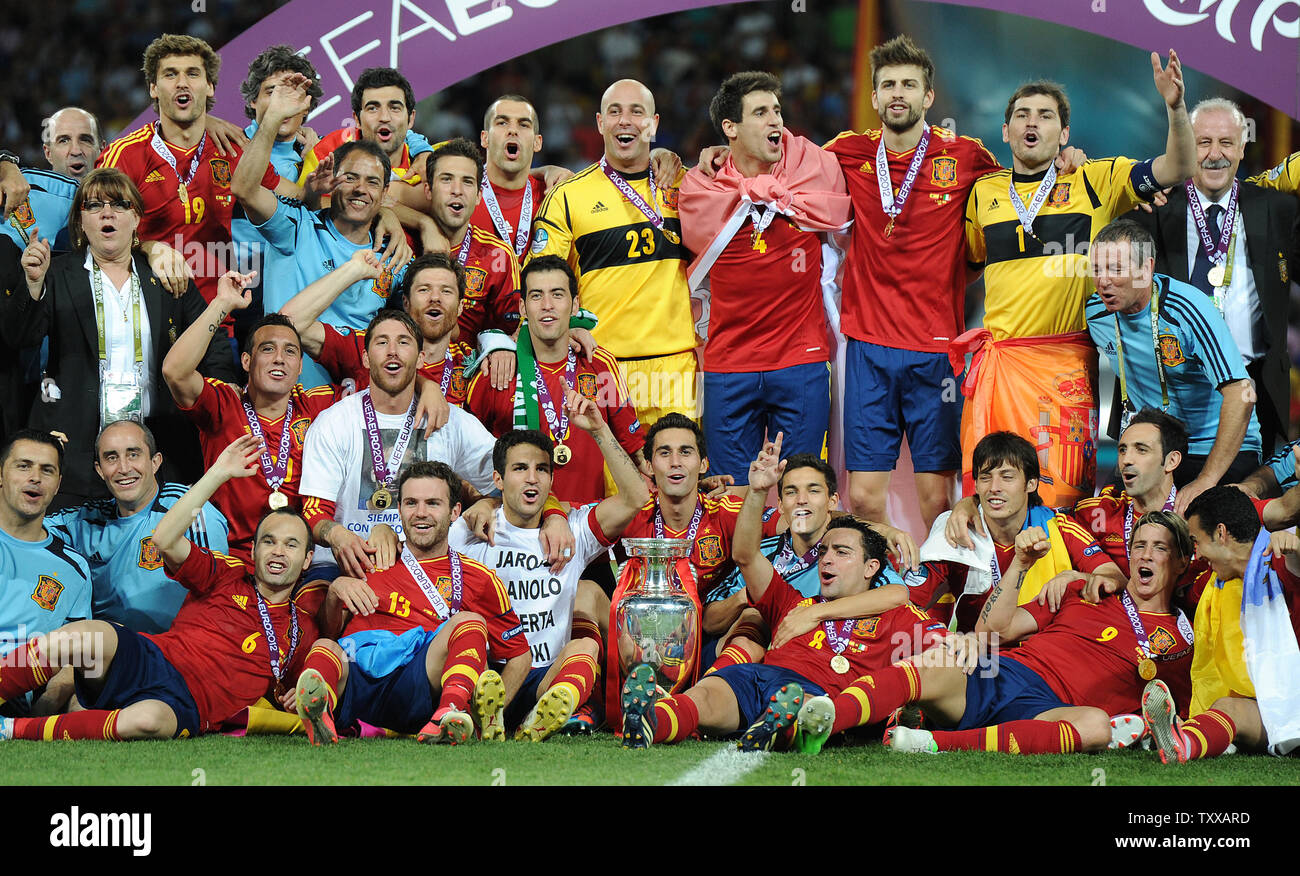 European championship trophy hi-res stock photography and images - Alamy