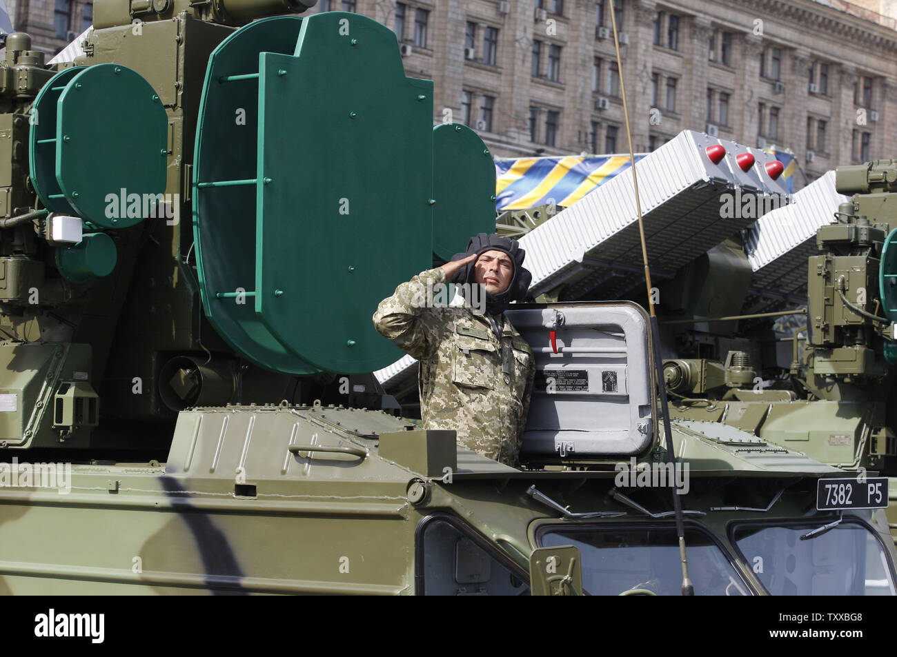 Military Mobile Radar High Resolution Stock Photography and Images - Alamy