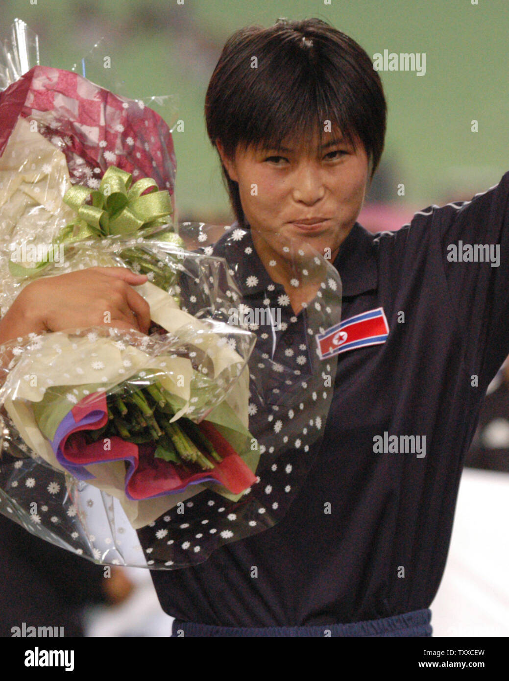 Ho Sun Hui of North Korea receives 'MVP' at the closing ceremony of the ...