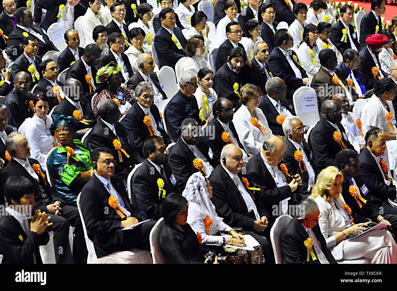 Rev sun myung unification church hi-res stock photography and images ...