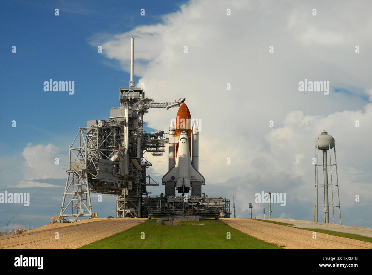 Rotating service structure hi-res stock photography and images - Alamy Rotating service structure hi-res stock photography and images - Alamy