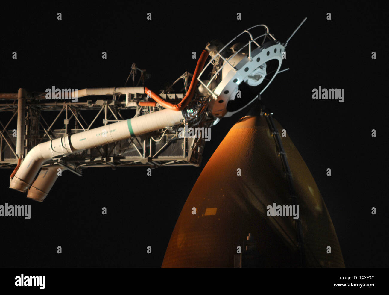 Shuttle nose cone hi-res stock photography and images - Alamy