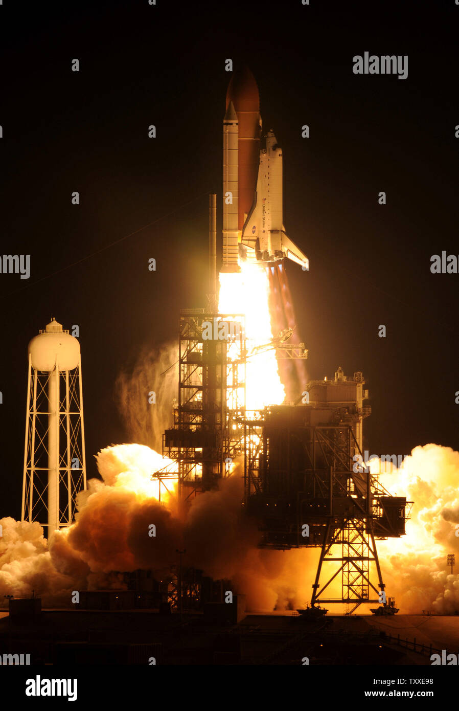 Space Shuttle Endeavour launches on mission STS-123 from Launch Pad 39A ...