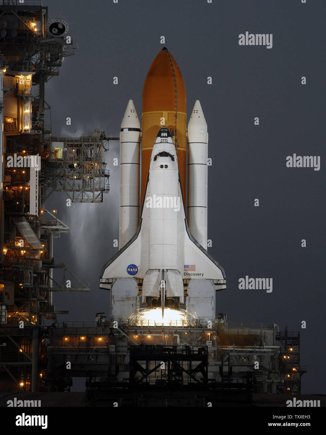 Space shuttle main engine hi-res stock photography and images - Alamy