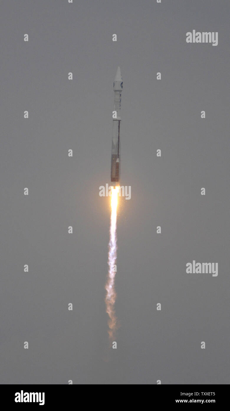 Rocket launch weather map hi-res stock photography and images - Alamy