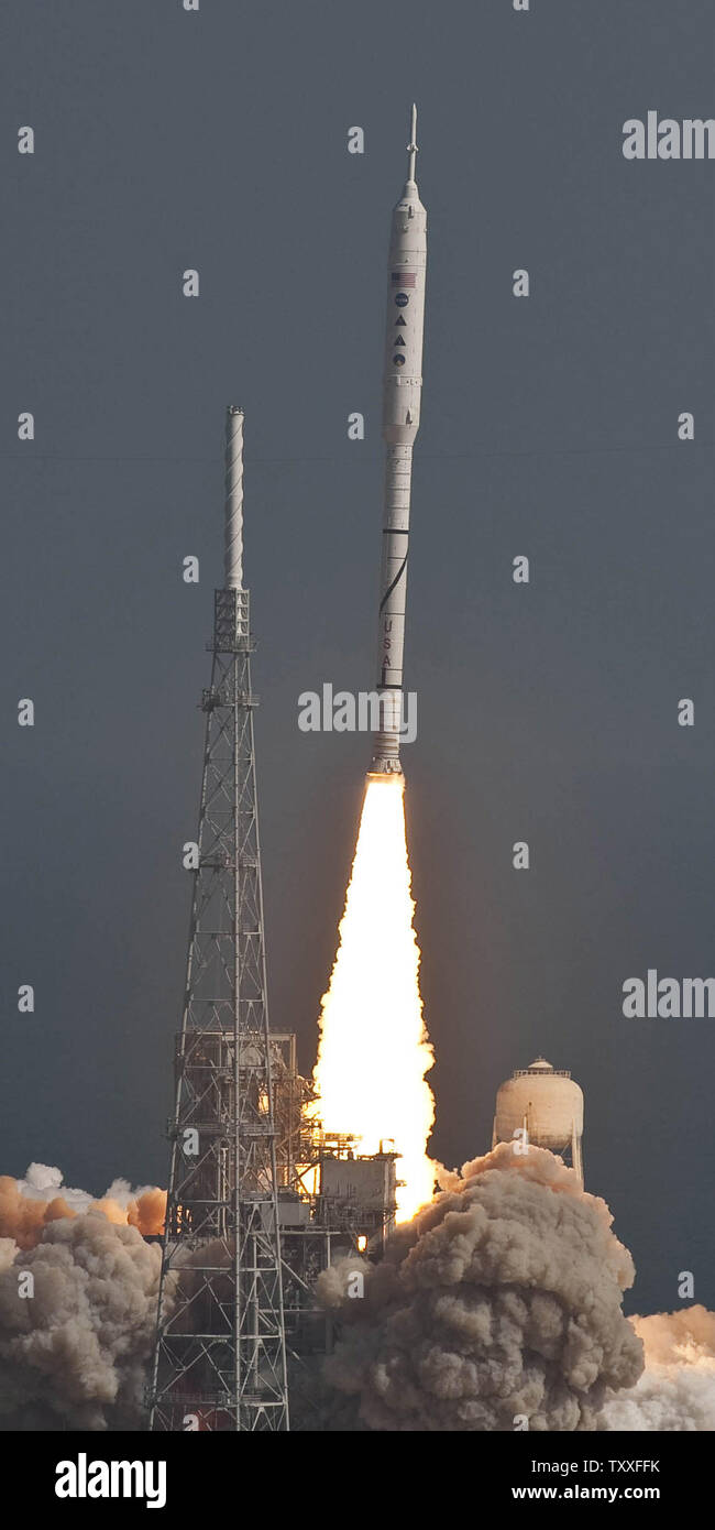 Launch abort system spacecraft hi-res stock photography and images - Alamy