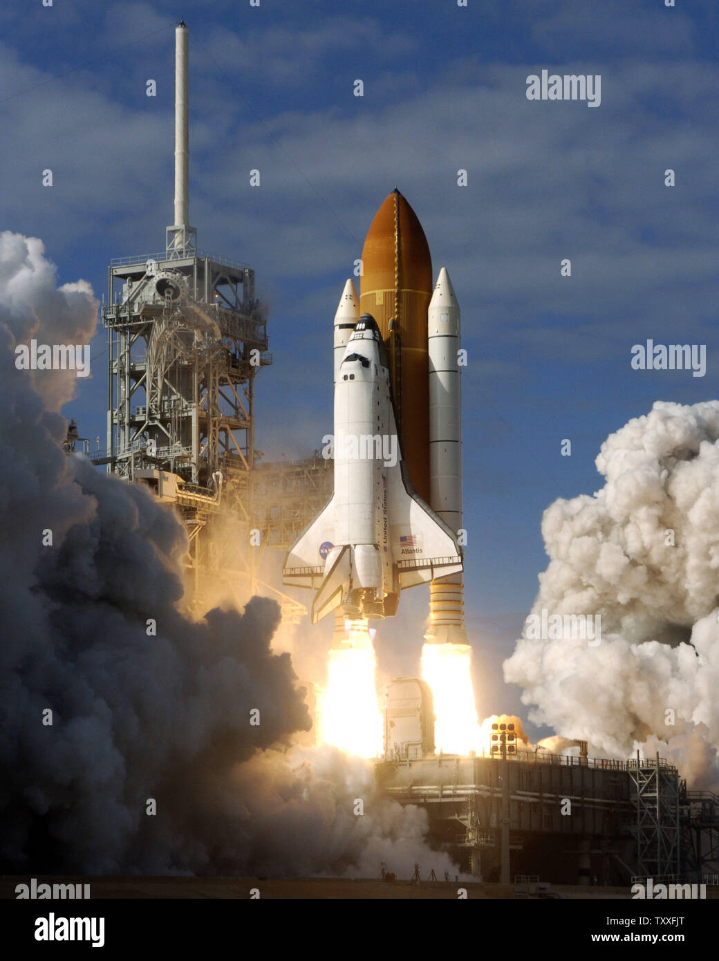 Atlantis Space Shuttle Sts 129 Launch