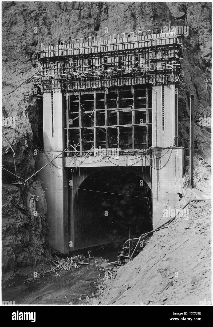 Diversion structure Black and White Stock Photos & Images - Alamy