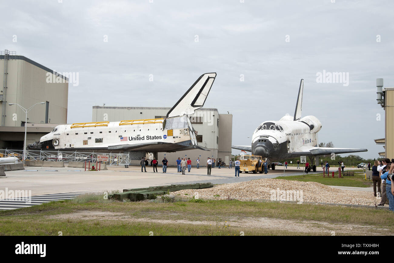 Dulles airport building hi-res stock photography and images - Alamy