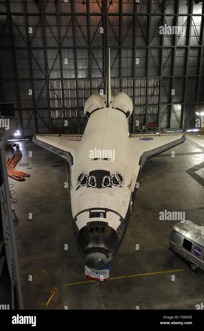 NASA's space shuttle "Discovery" sits in Bay 4 of the Vehicle Assemble ...
