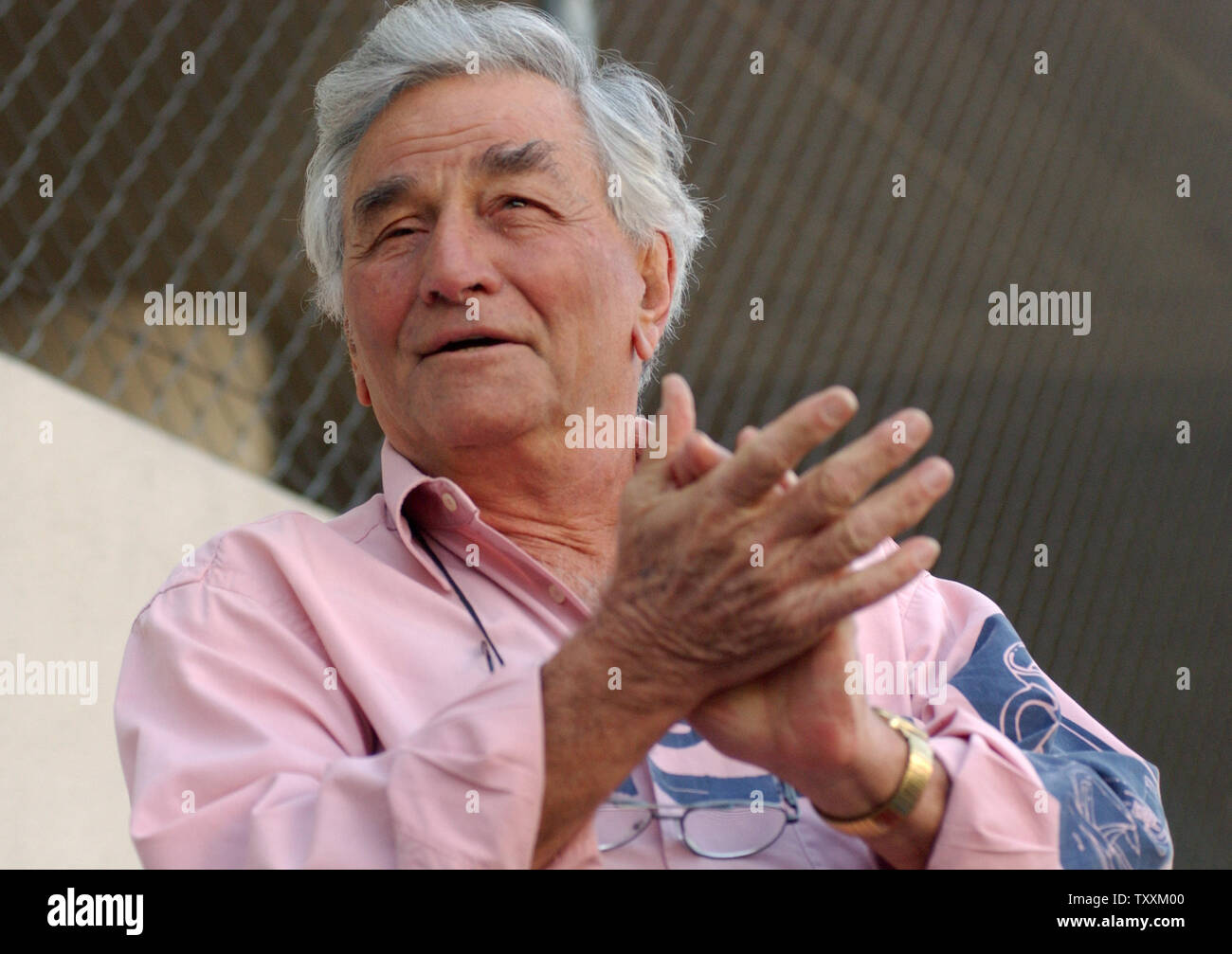 Wayne rogers hi-res stock photography and images - Alamy