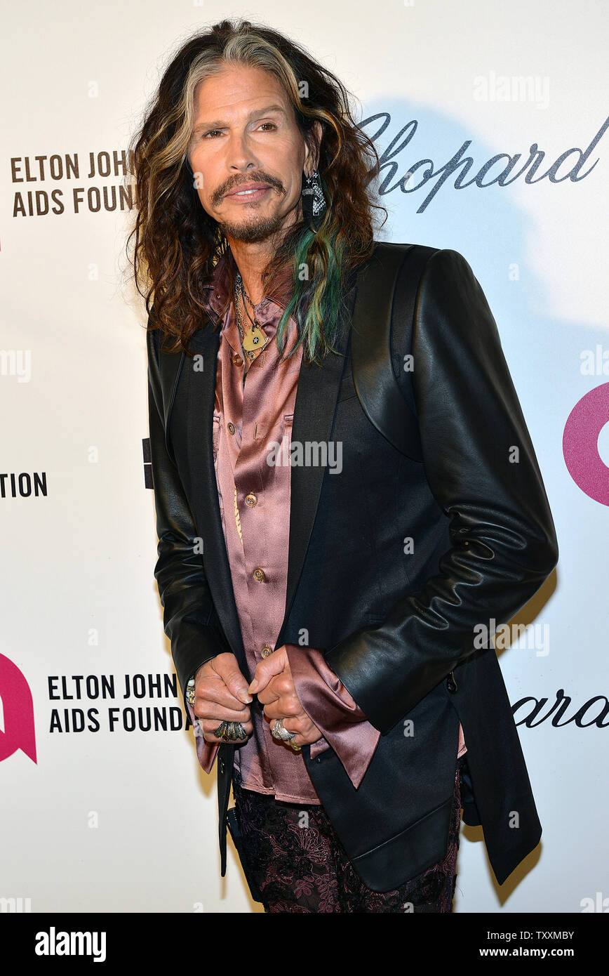 Steven Tyler arrives for the Elton John AIDS Foundation Academy Awards ...