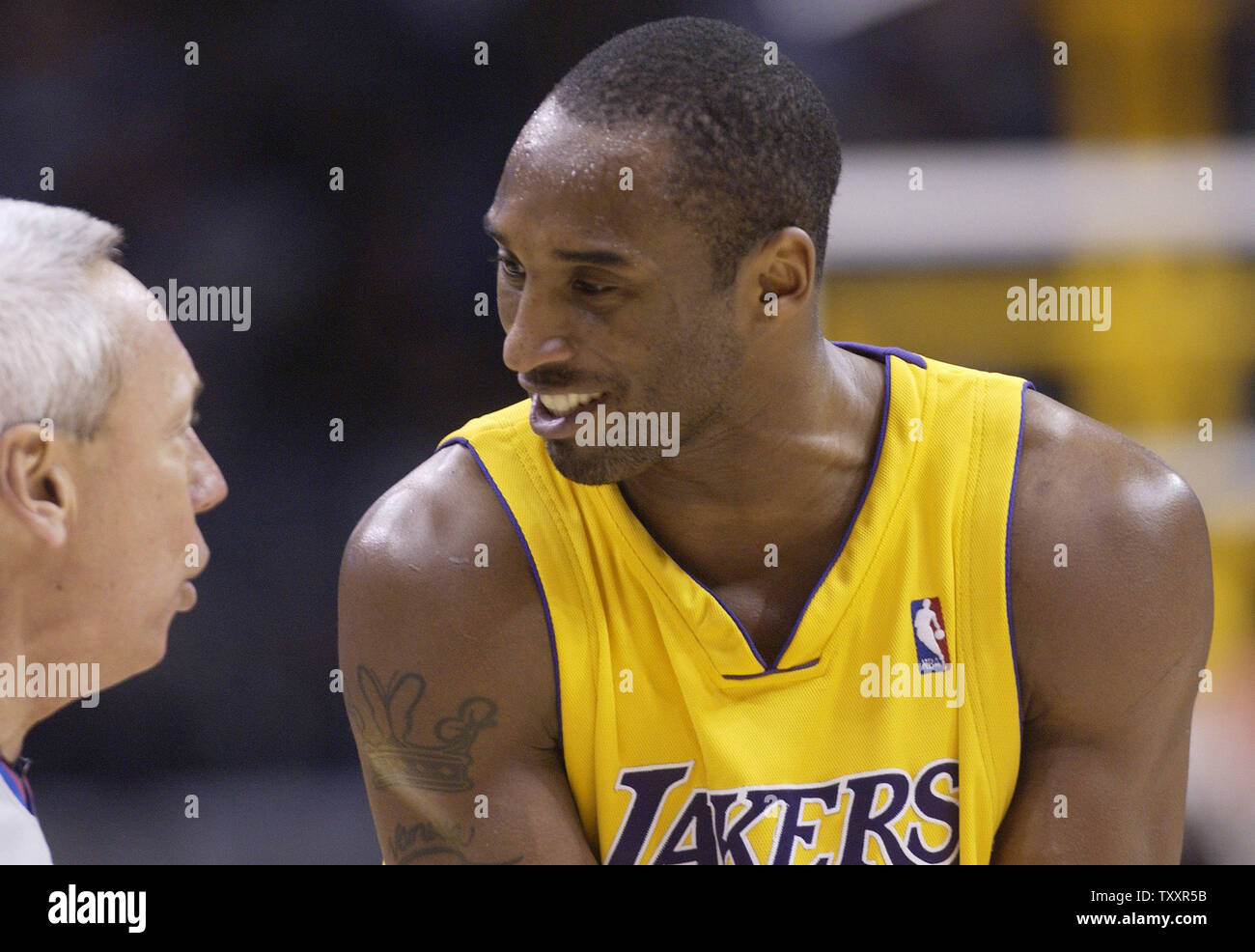 Los Angeles Lakers guard Kobe Bryant argues the call with the referee ...