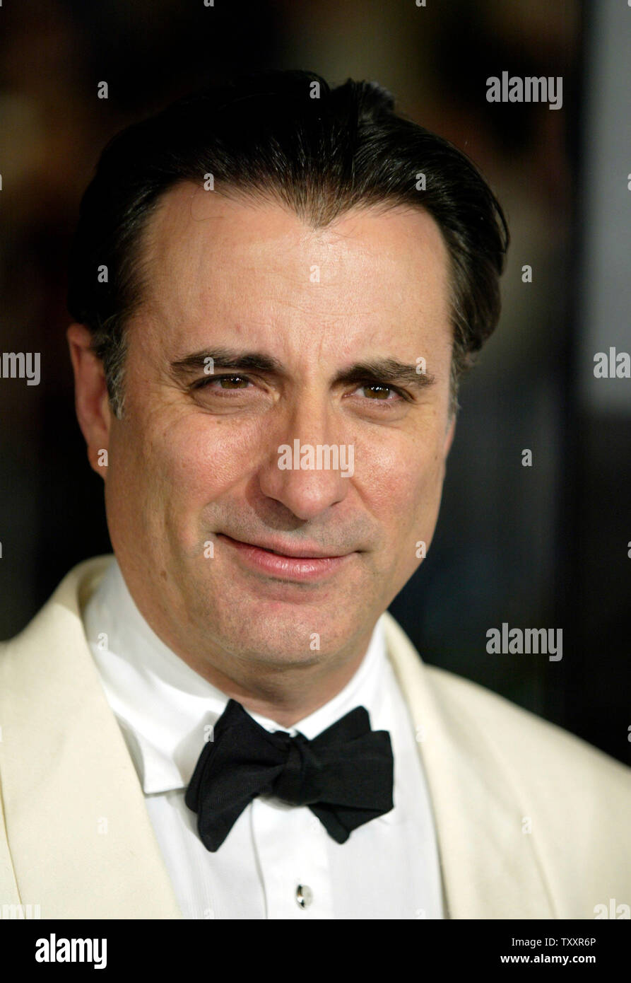 Actor Andy Garcia arrives at the December 8, 2004 Los Angeles premiere ...