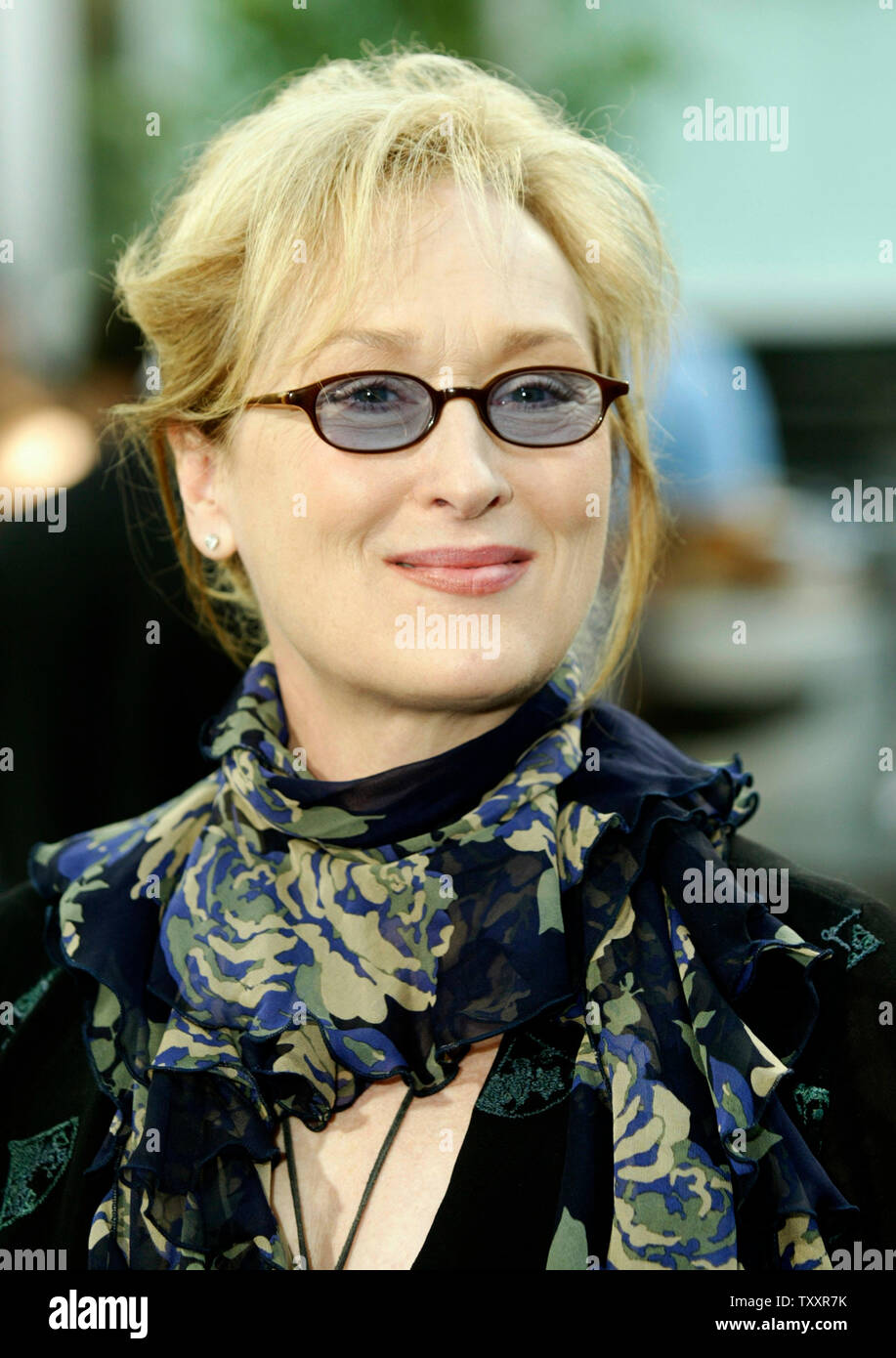 Actress Meryl Streep arrives at the December 12th 2004 Los Angeles ...