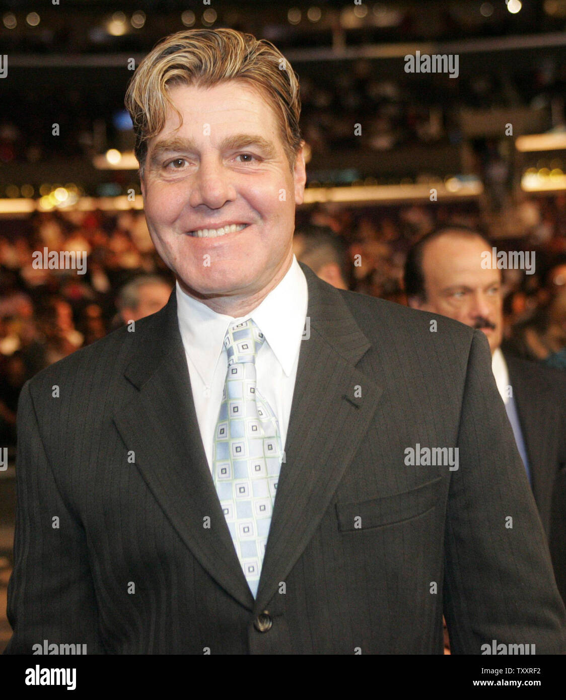 Trainer Joe Goosen watches the Tarver-Johnson consolidation 175 pound ...