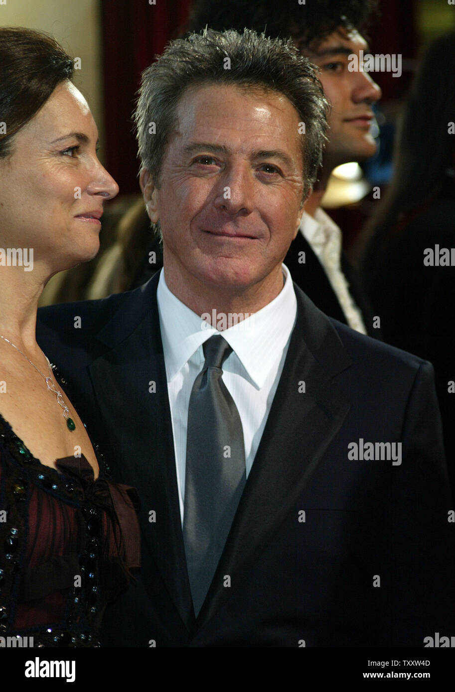 Dustin Hoffman and his wife Lisa Gottsegen arrive for the 77th Annual ...