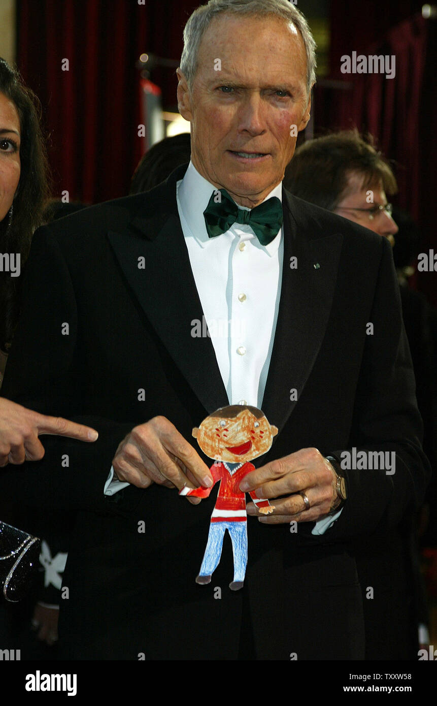 Clint Eastwood arrives for the 77th Annual Academy Awards held at the ...