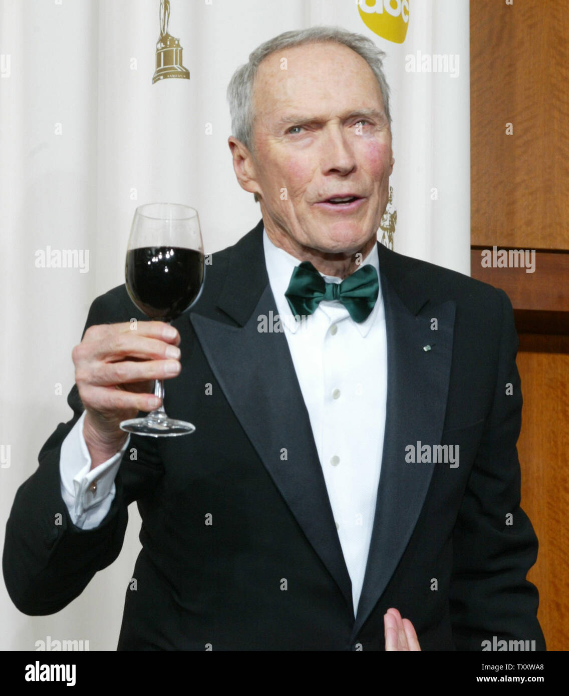 Clint Eastwood celebrates Oscars he won for Best Director and Best ...