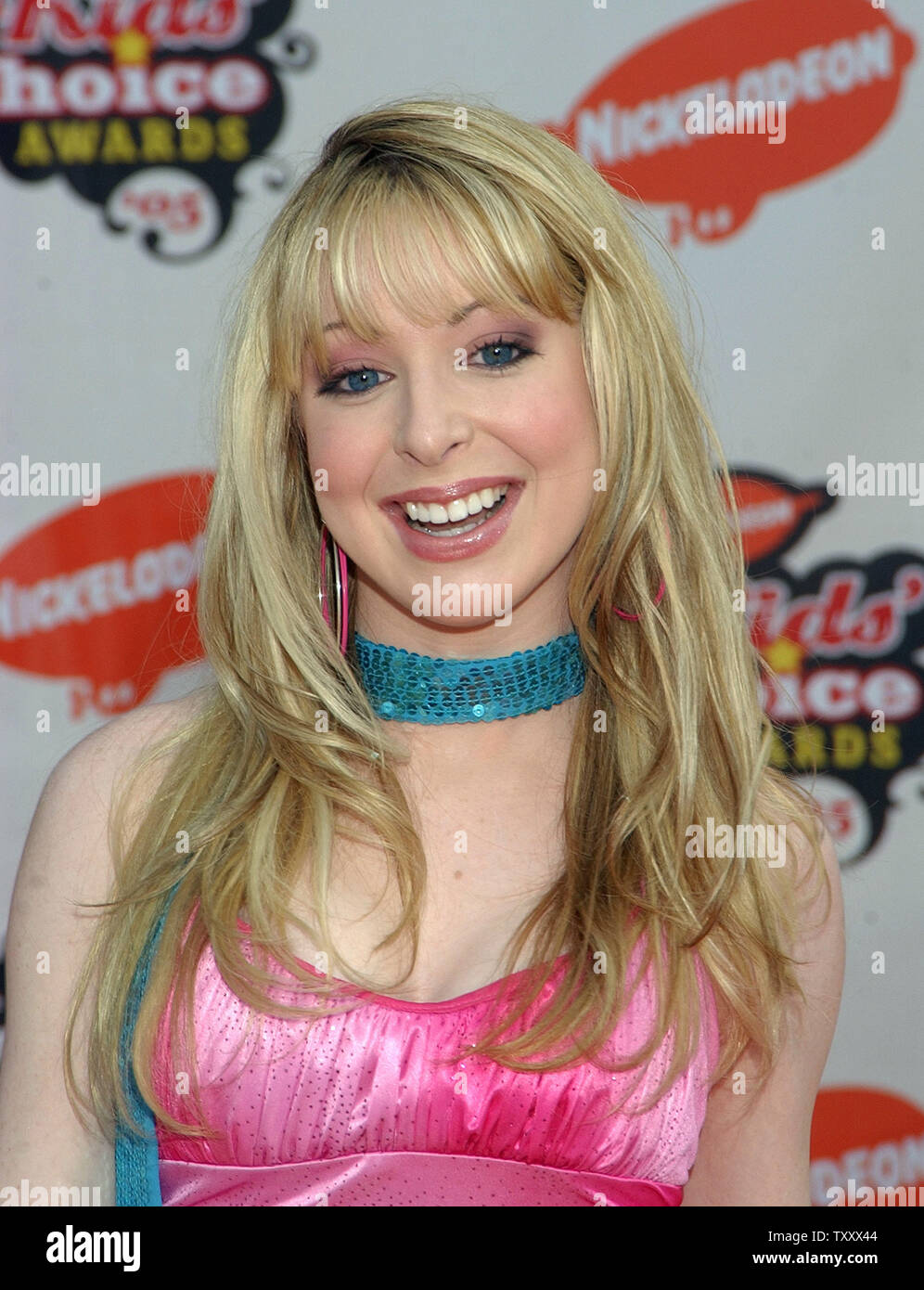 Lisa Foiles arrives for the Kids' Choice Awards April 2, 2005, in Los ...