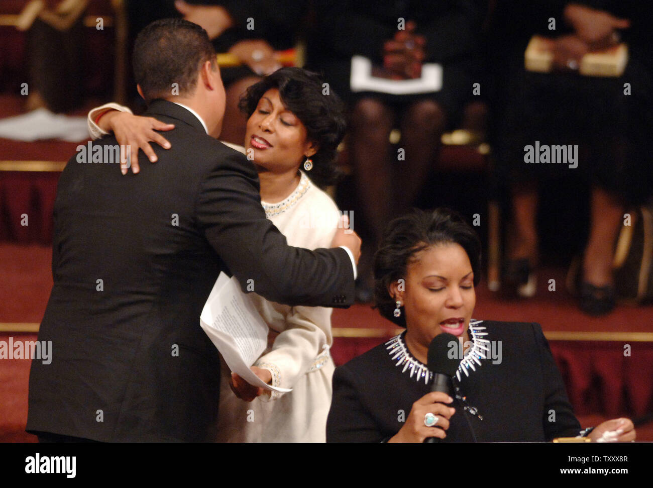 Oj Simpson Trial Glove Doesnt Fit