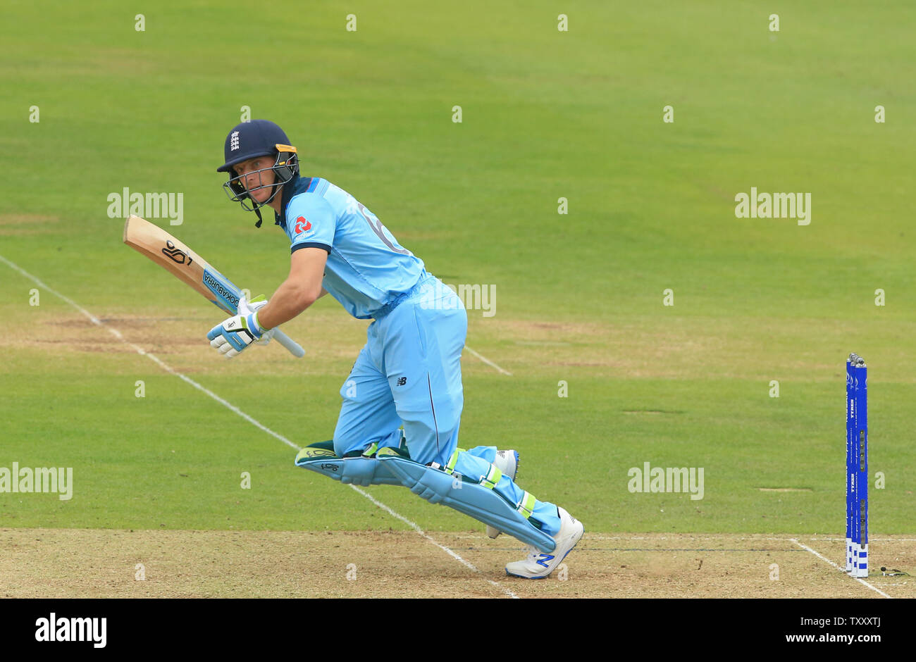 Jos buttler of england batting hi-res stock photography and images - Alamy