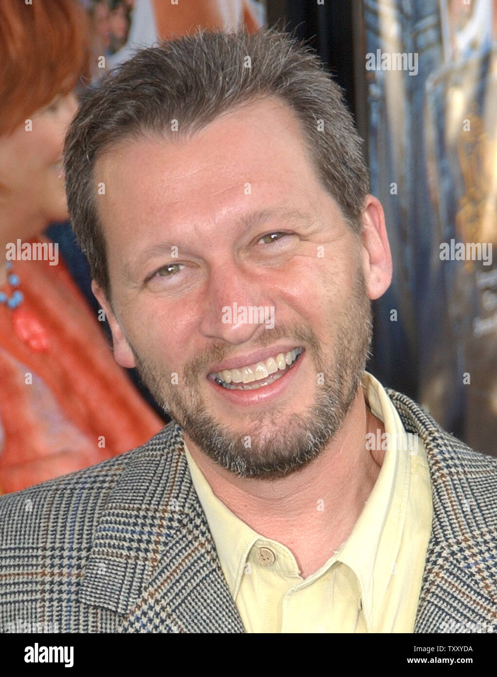 Ken Kwapis arrives at the world premiere of "The Sisterhood of the ...