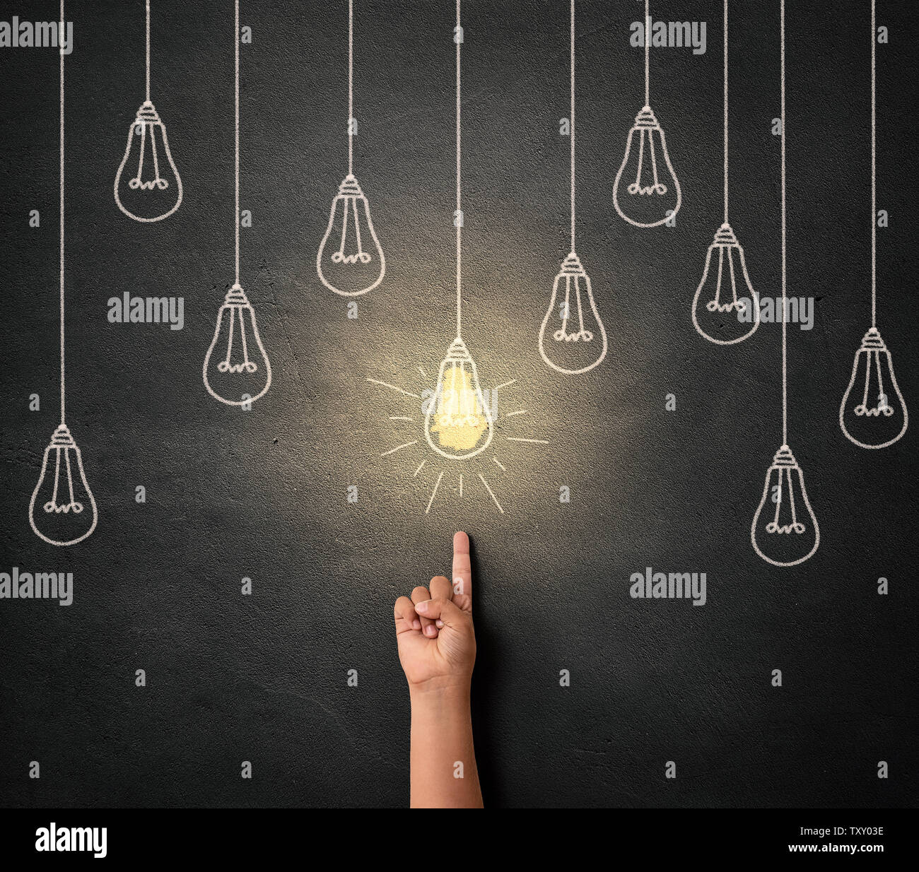Pointing to success hi-res stock photography and images - Alamy
