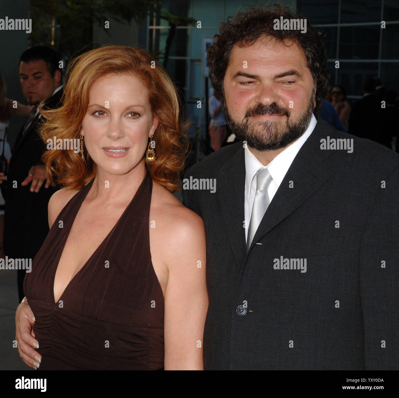 Elizabeth perkins and husband hi-res stock photography and images - Alamy