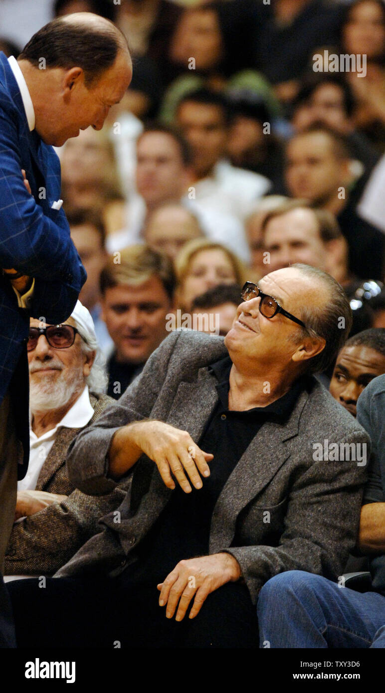 Actor Jack Nicholson (R) shares a light moment with Los Angeles ...